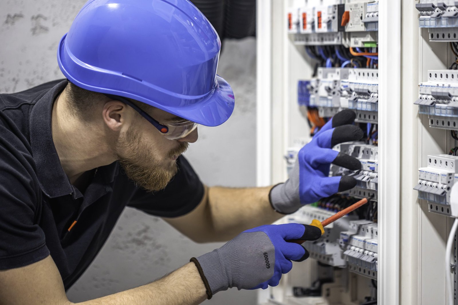 Cut Down Major Costs with Professional Electrical Maintenance Services